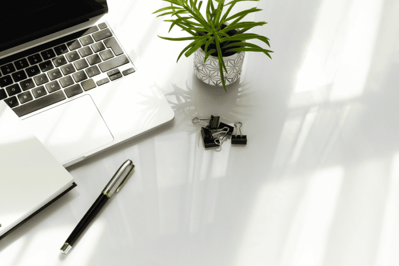 How To Become a Virtual Assistant With No Experience (5 Simple Steps ...